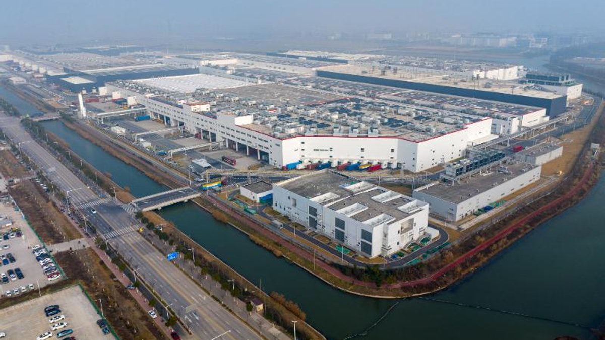 Tesla’s Mega Battery Plant in Shanghai Lingang Obtains Construction ...