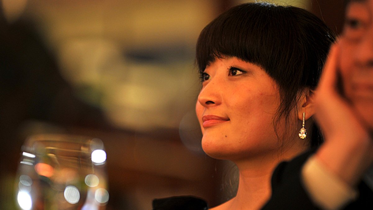 Wahaha Heiress Kelly Zong Fuli Becomes Sole Shareholder of Zhejiang ...